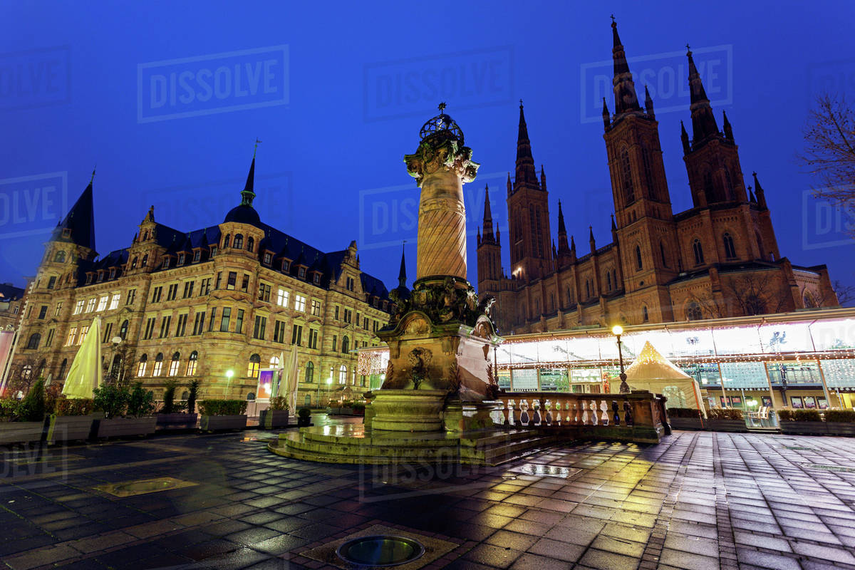 Monument on illuminated square - Royalty-free Stock Photo | Dissolve