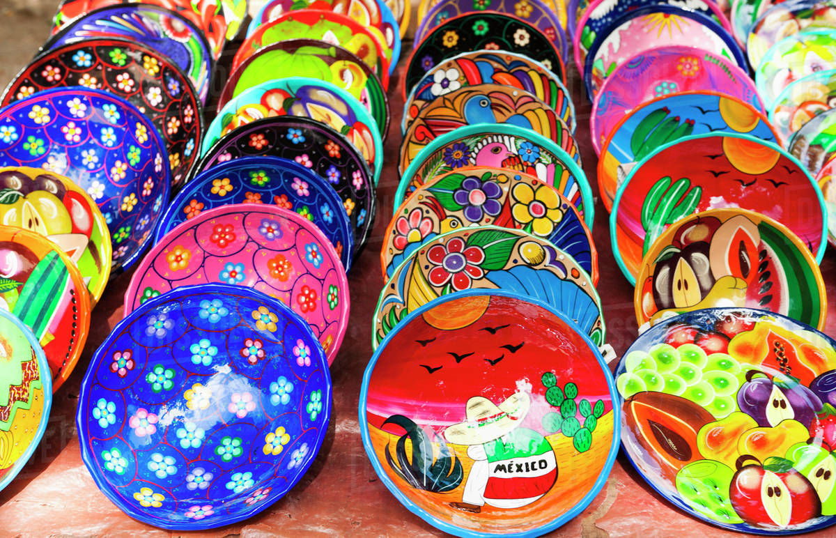 Colorful plates - Royalty-free Stock Photo | Dissolve