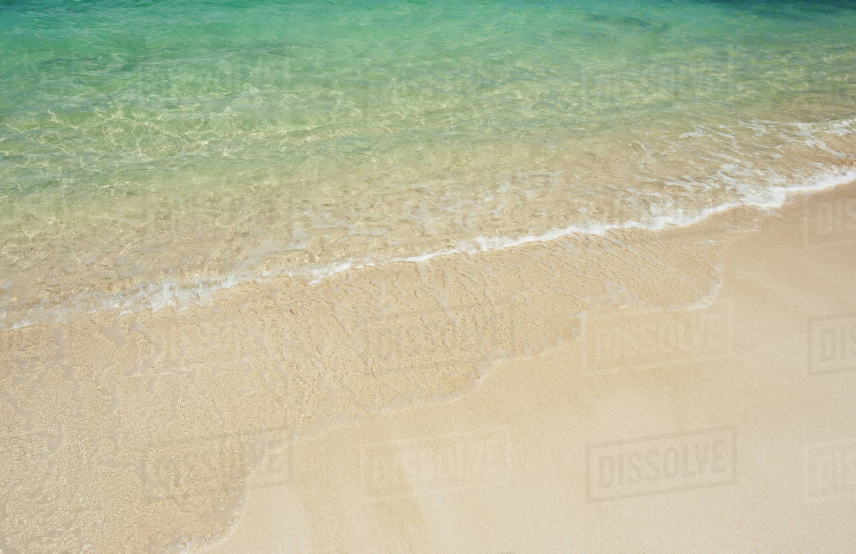 Beach and clear ocean water - Royalty-free Stock Photo | Dissolve