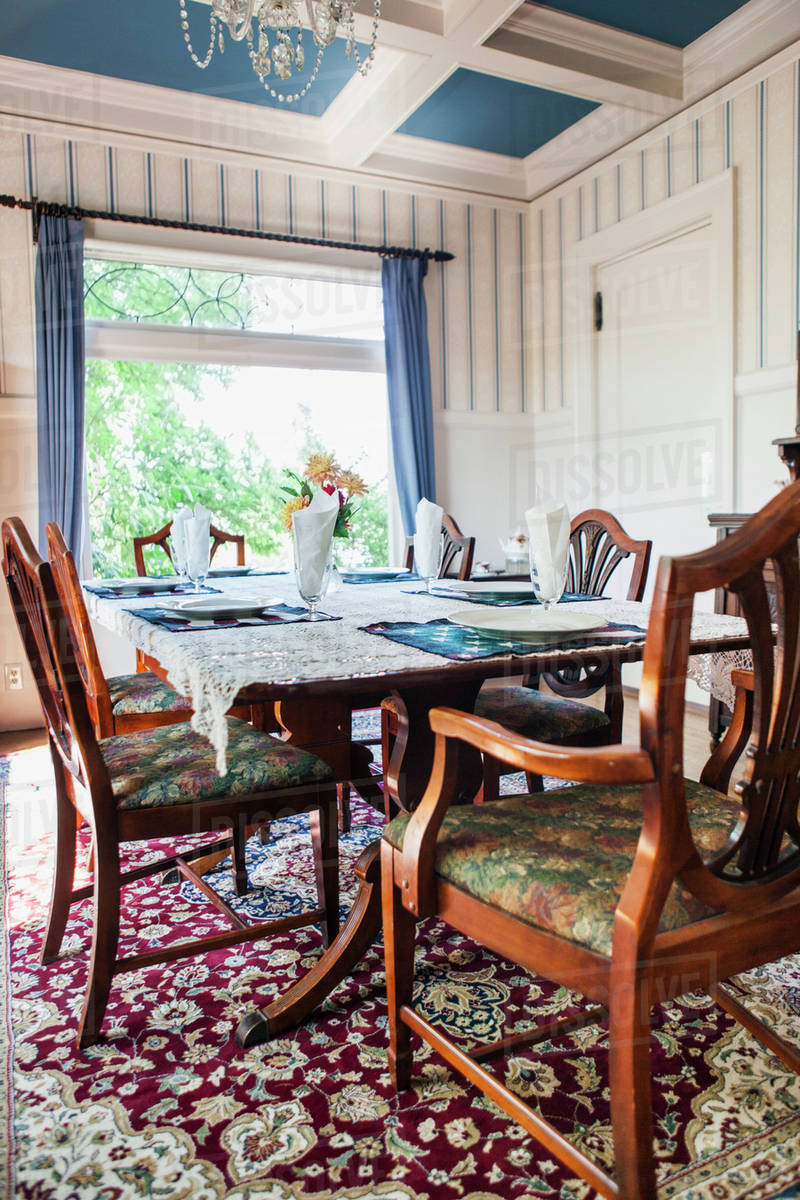 Empty Dining Room Stock Photo Dissolve empty-dining-room-stock-photo-dissolve