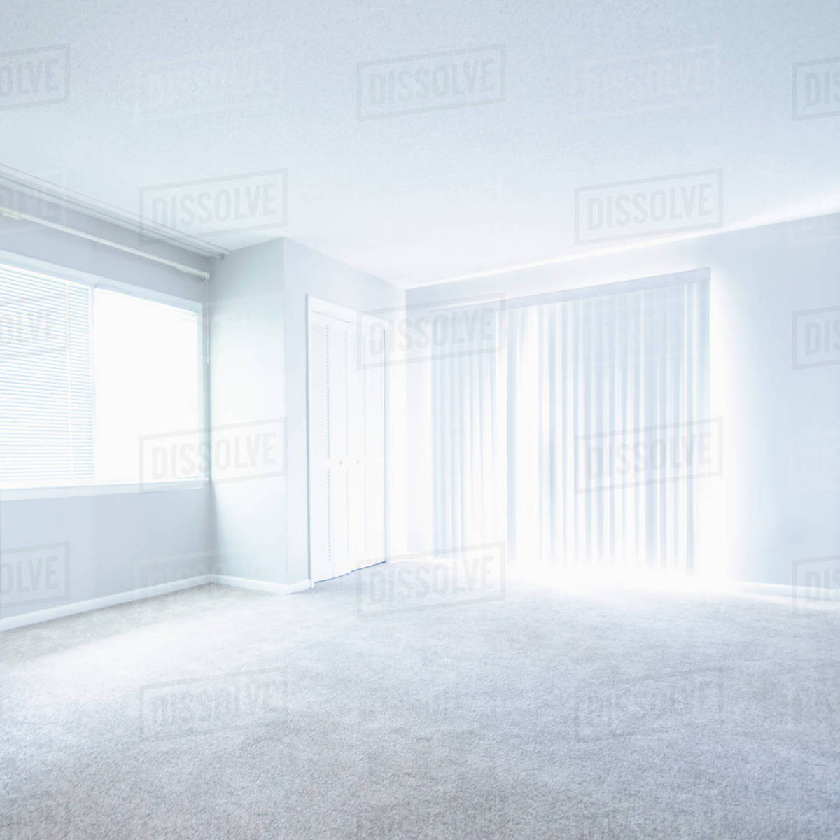 Empty room - Royalty-free Stock Photo | Dissolve