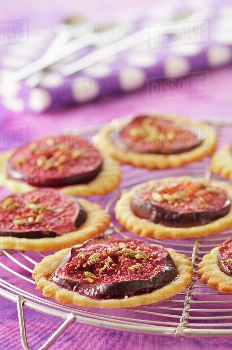 Fig biscuits - Stock Photo - Dissolve