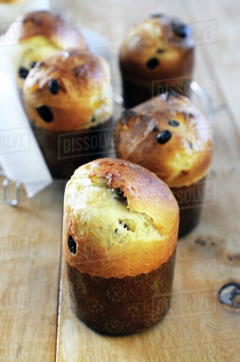 Mini panettone - Stock Photo - Dissolve