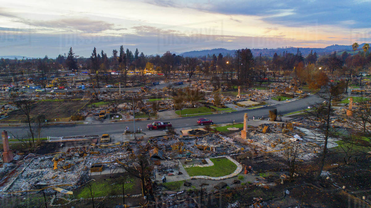 Aerial view of an entire neighborhood destroyed by the fires in Santa ...
