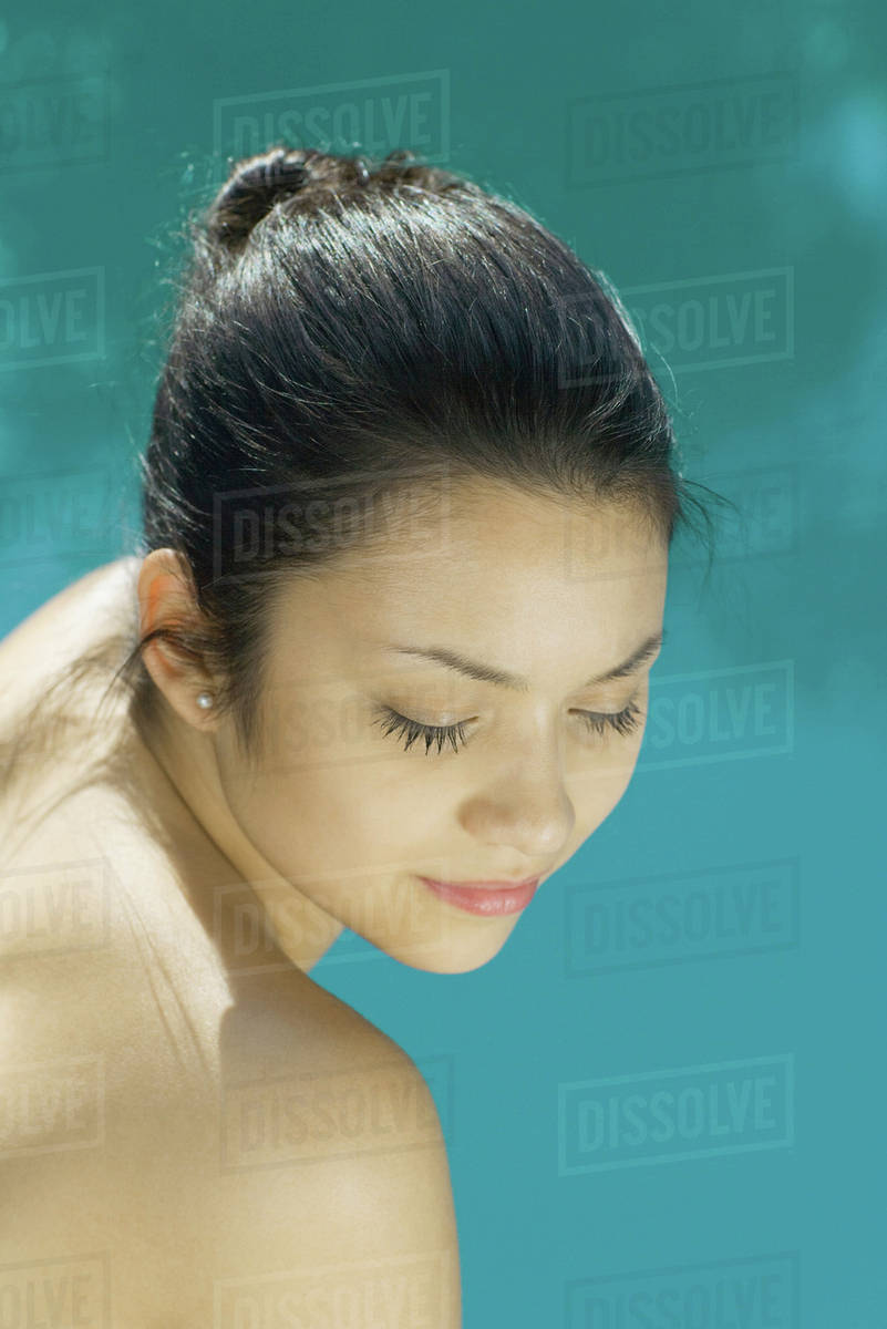 Young woman with bare shoulders, head and shoulders, portrait, high ...