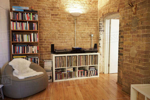 Close up of record decks and audio equipment in apartment - Stock Photo ...