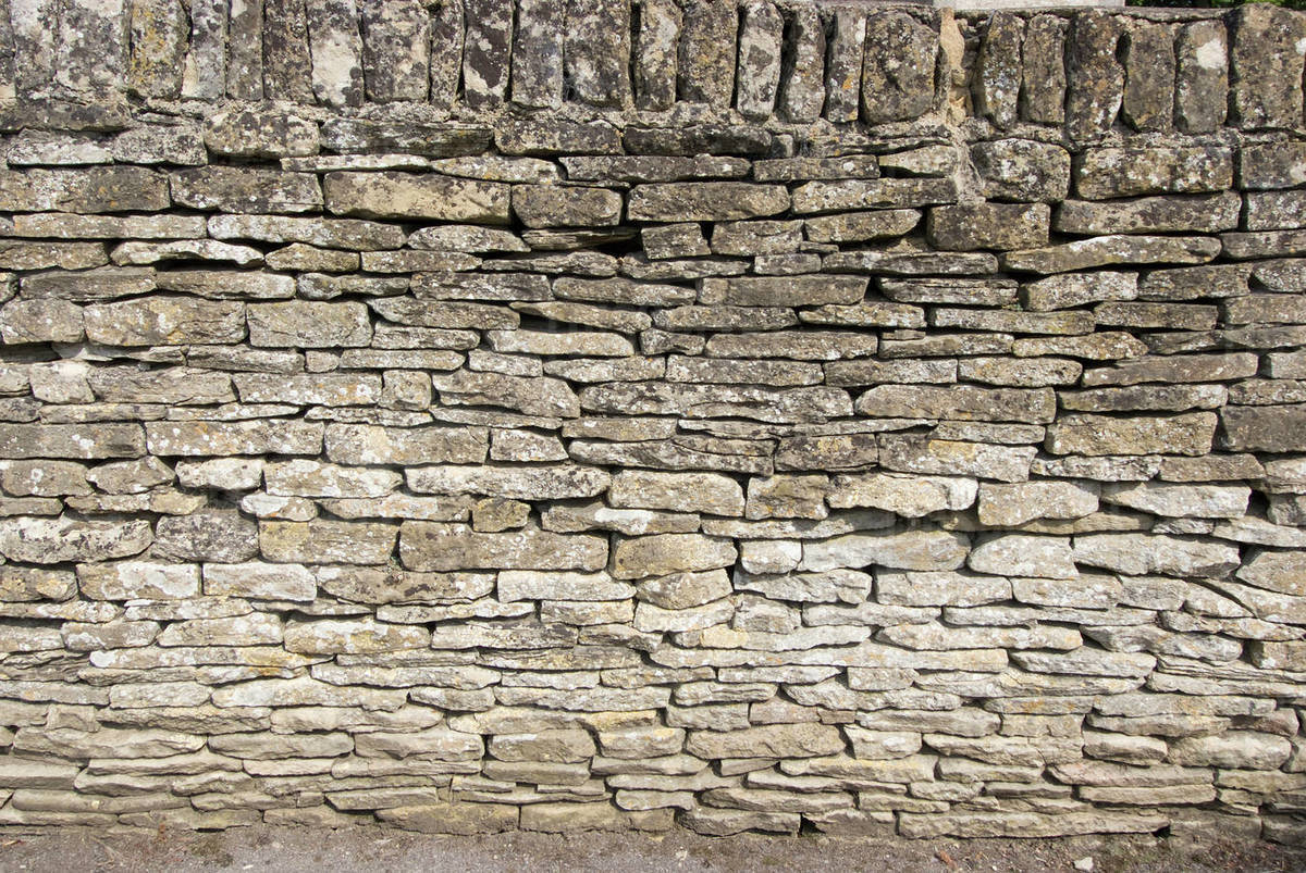Roman dry stone wall in Leigh, Oxfordshire, England, UK. - Royalty-free ...
