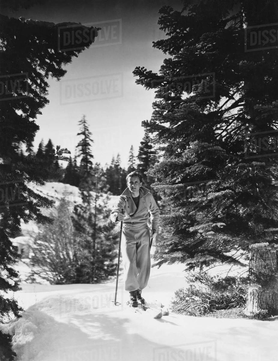 Cross country - Stock Photo - Dissolve