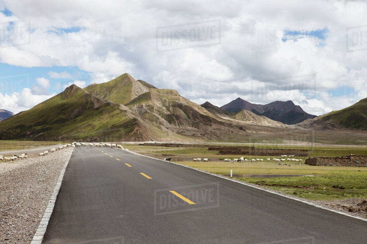 A tarmac metaled road in the mountains of Western Tibet - Stock Photo ...