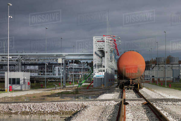 A shale oil storage facility - Stock Photo - Dissolve