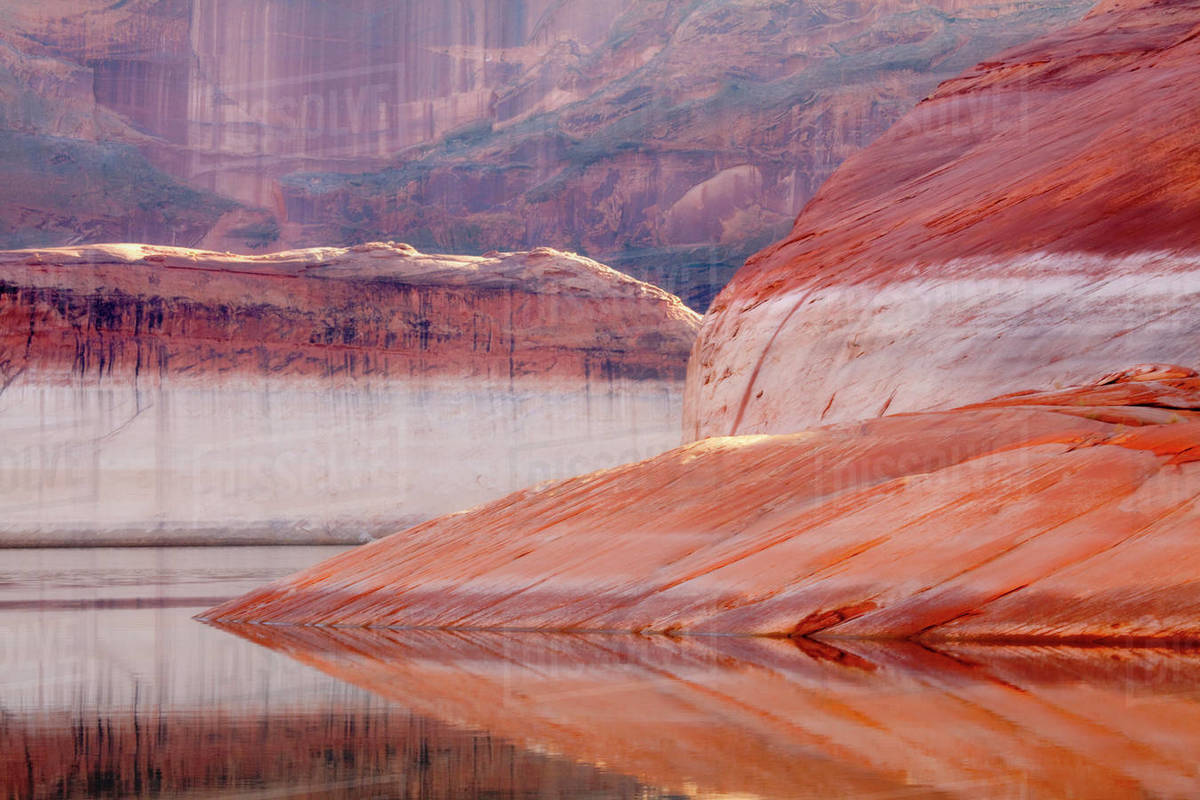 Reflection of cliffs in the lake, Lake Powell, Escalante Canyon, Glen ...