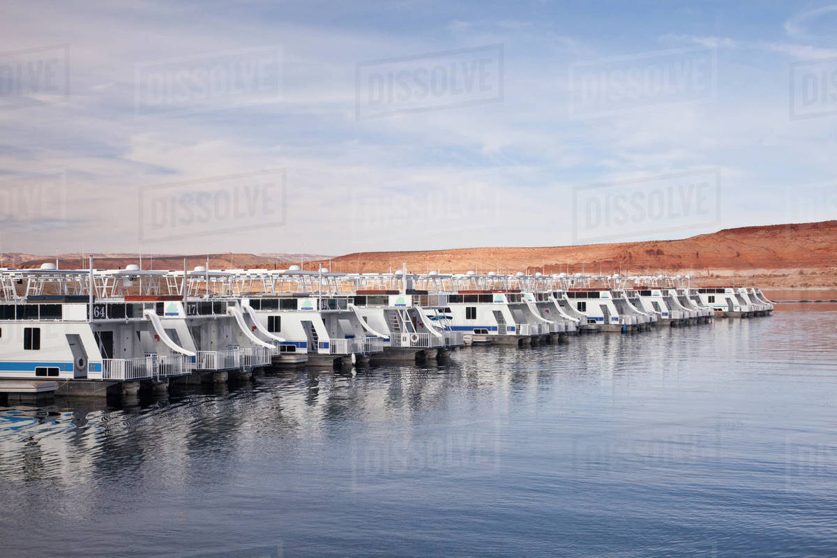Boats at marina, Antelope Point Marina, Lake Powell, Arizona, USA ...