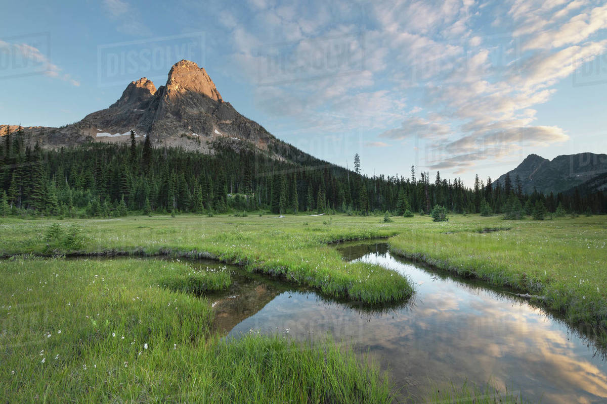 Liberty Bell Mountain Washington Pass. North Cascades Washington ...