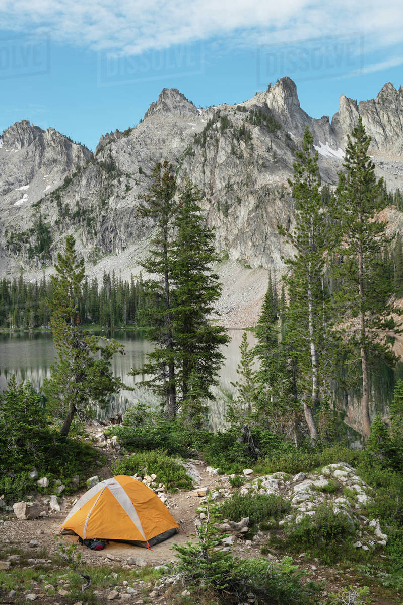 Alice Lake backcountry camp Sawtooth Mountains, Orange backpacking tent ...