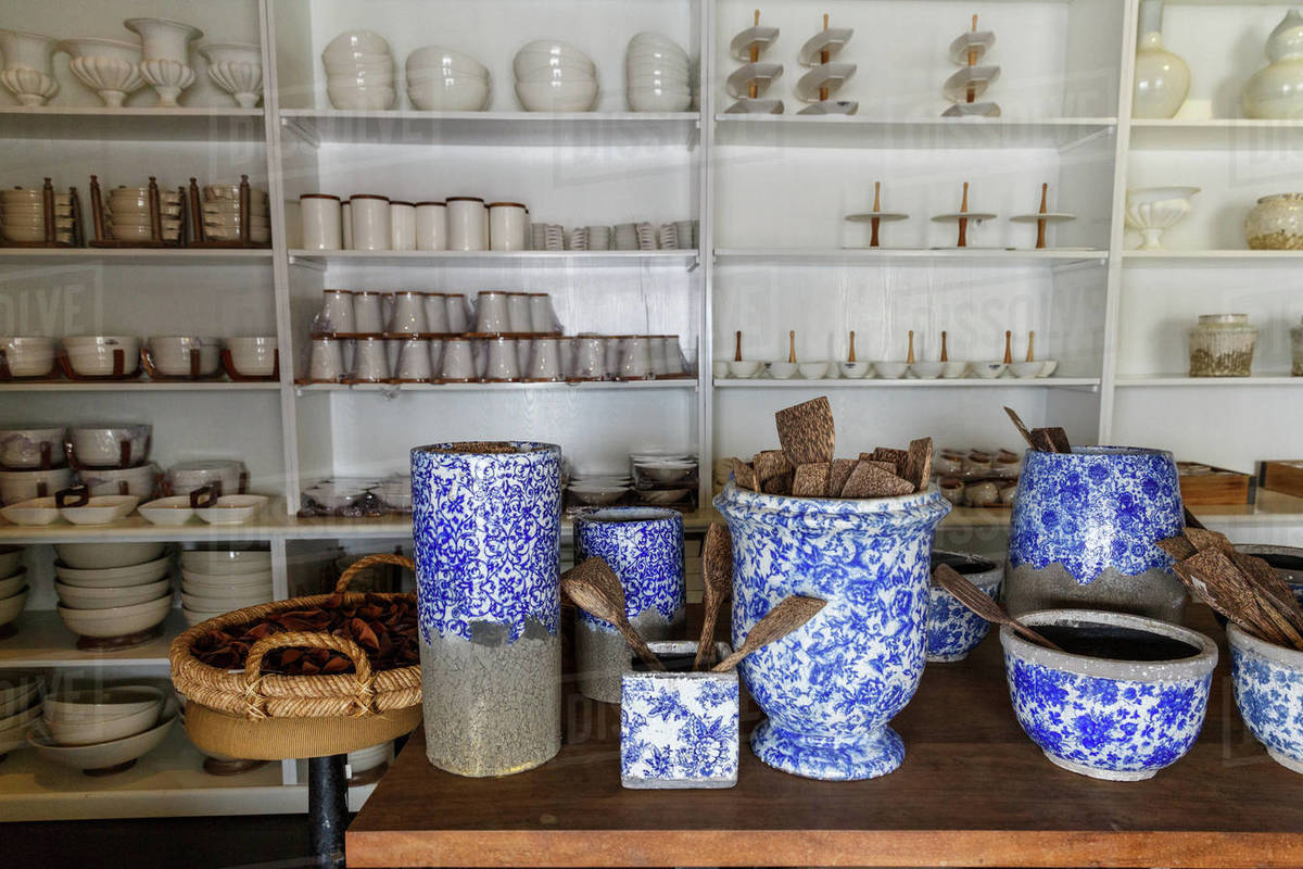SRI LANKA, GALLE FORT - JAN 17, 2017: various traditional bowls, plates ...