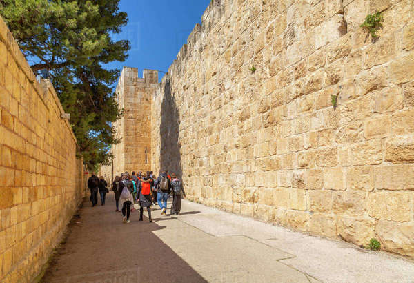 Tour group at Old City Wall, Old City, Old City, UNESCO World Heritage ...