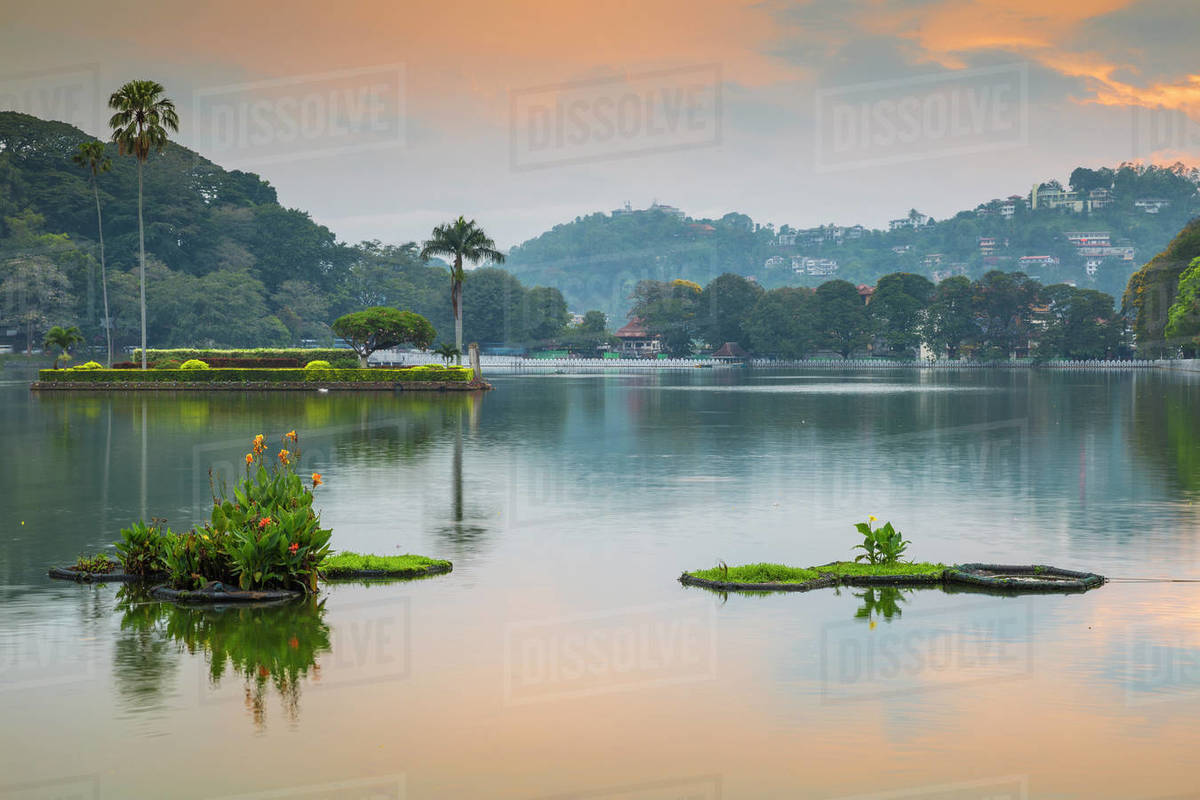 Kandy Lake, Kandy, UNESCO World Heritage Site, Central Province, Sri ...