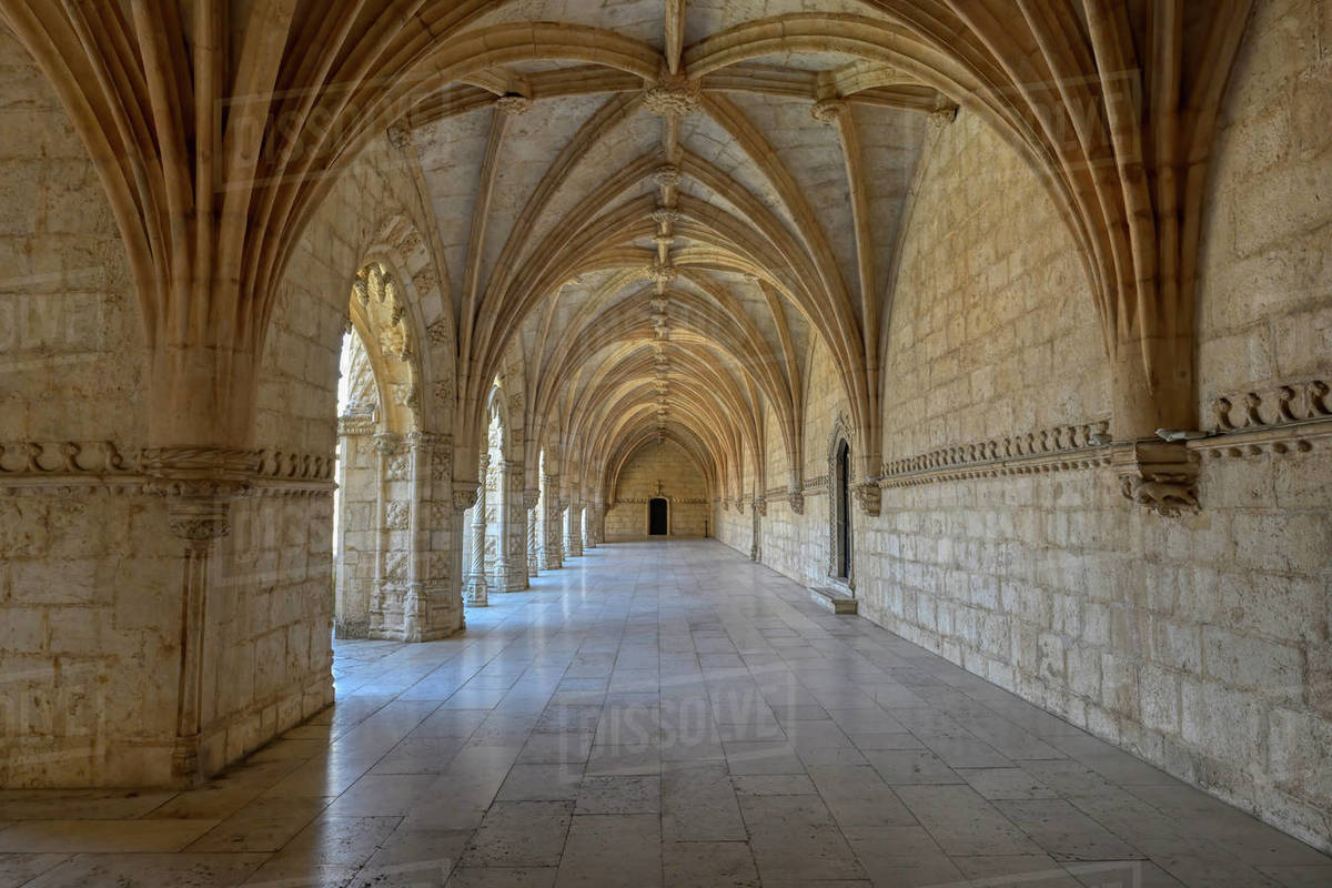 Cloister, Monastery of the Hieronymites (Mosteiro dos Jeronimos ...