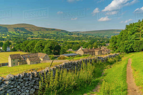 View of Castleton village in the Hope Valley, Peak District National ...