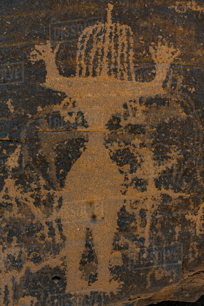 Rock carvings, Bir Hima Rock Petroglyphs and Inscriptions, UNESCO World ...