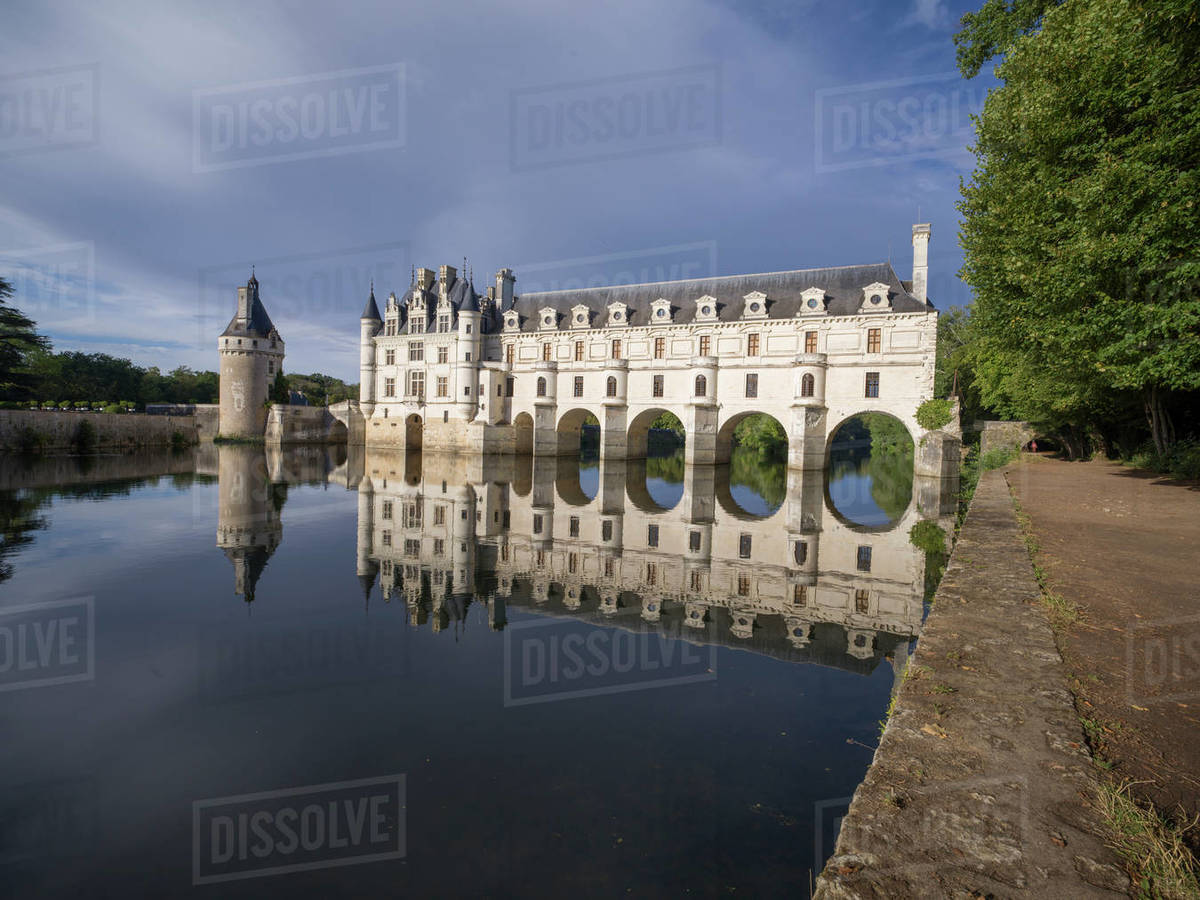 Chateau de Chenonceau castle reflected in the water, UNESCO World ...