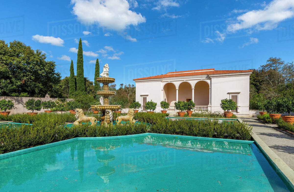 The Italian Renaissance Garden, Hamilton Gardens, Hamilton, North ...