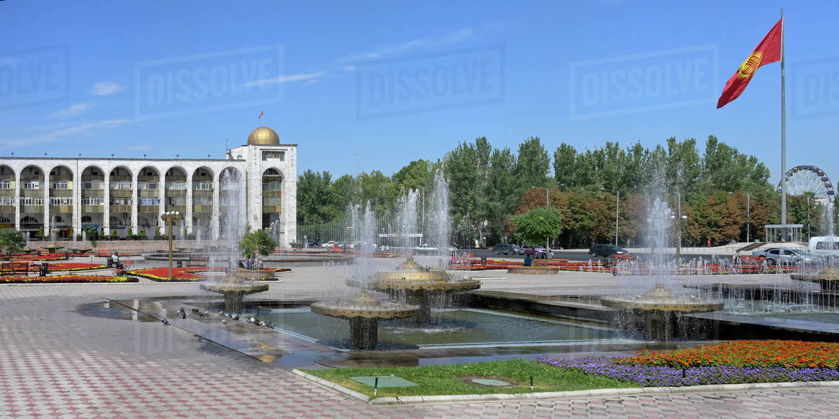 Fountain on the Ala-Too square, Bishkek, Kyrgyzstan, Central Asia, Asia ...