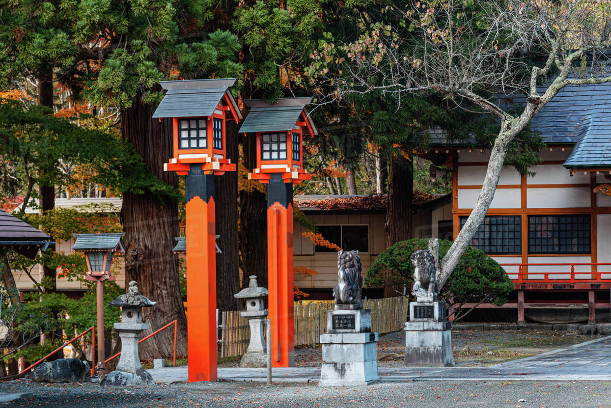 Beautiful red Shinto lanterns at a Shinto Shrine in North Honshu, Japan ...