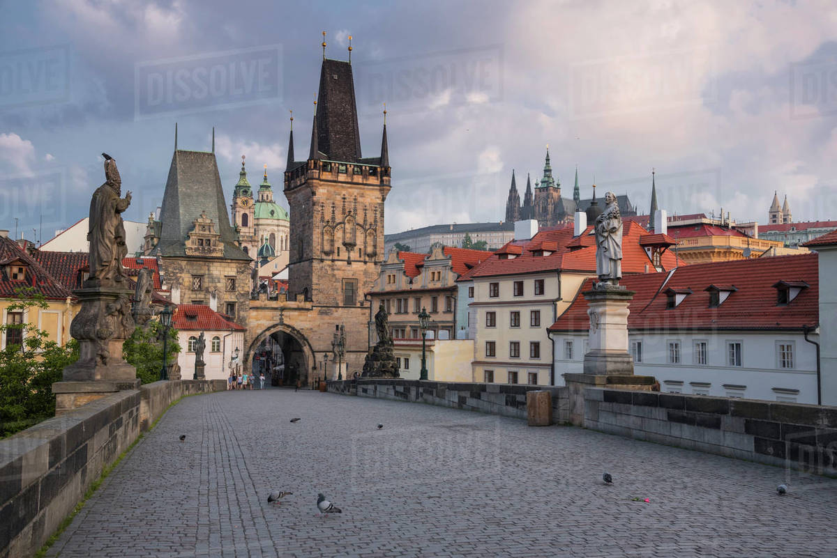 Charles Bridge with Lesser Towers and Prague Castle at sunrise, Prague ...
