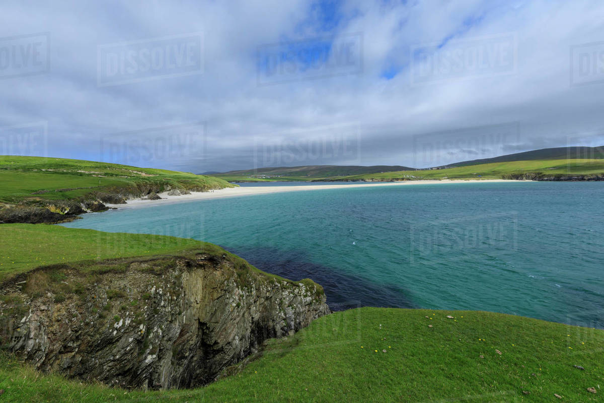 St. Ninian's Isle, white shell sand beach, largest tombolo in United ...
