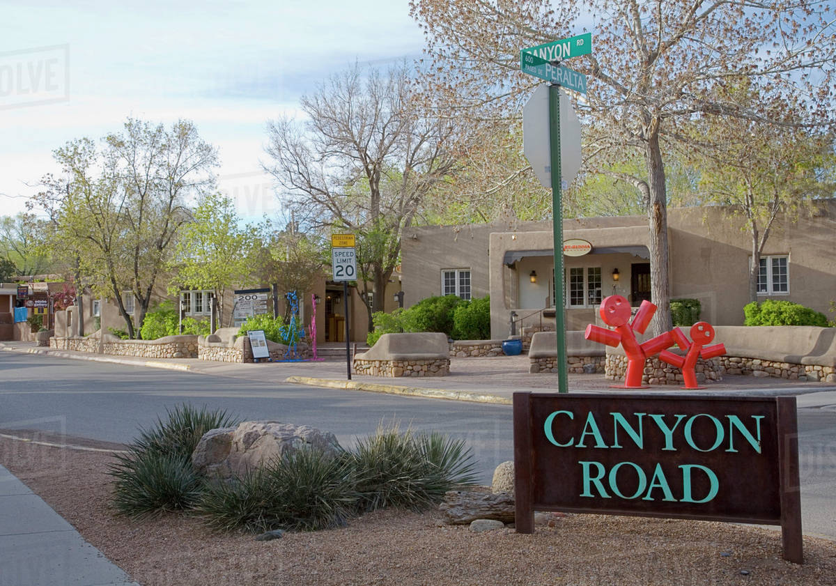 NM, New Mexico, Santa Fe, Canyon Road, legendary for its many art ...