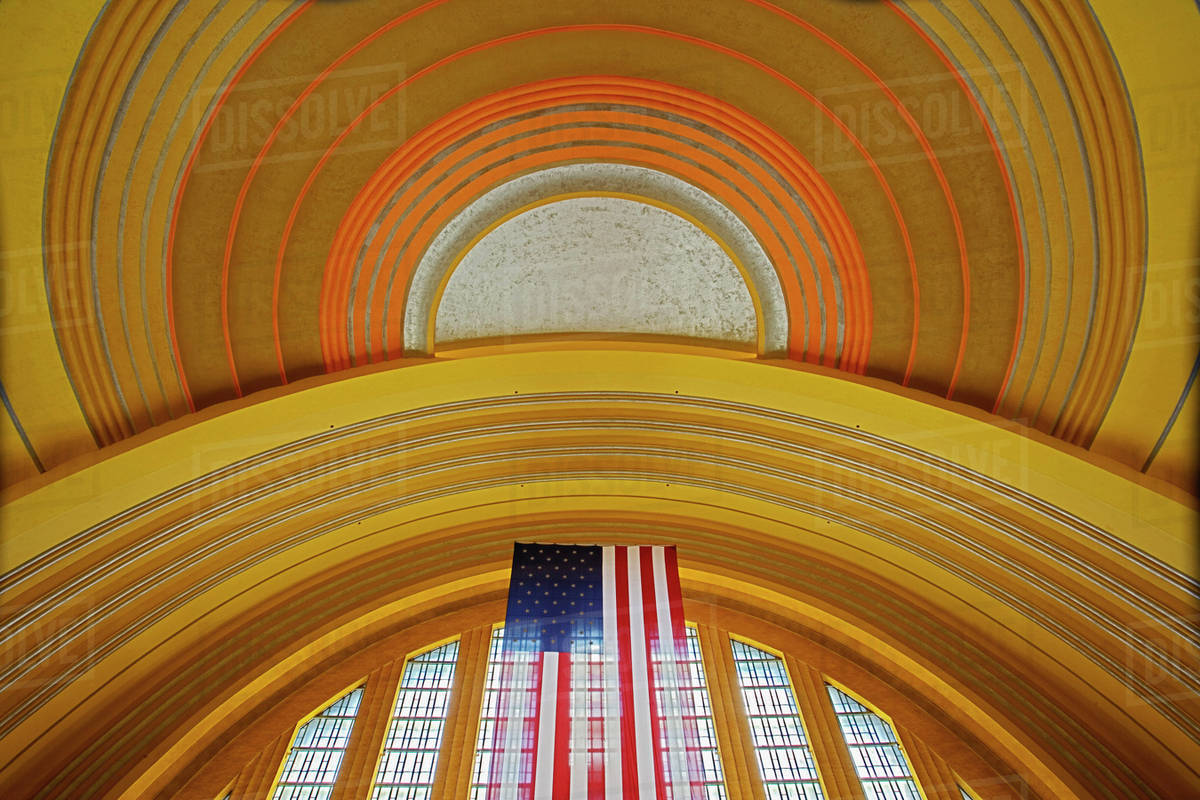 Rotunda and flag in Cincinnati's Union Terminal now the home of the ...