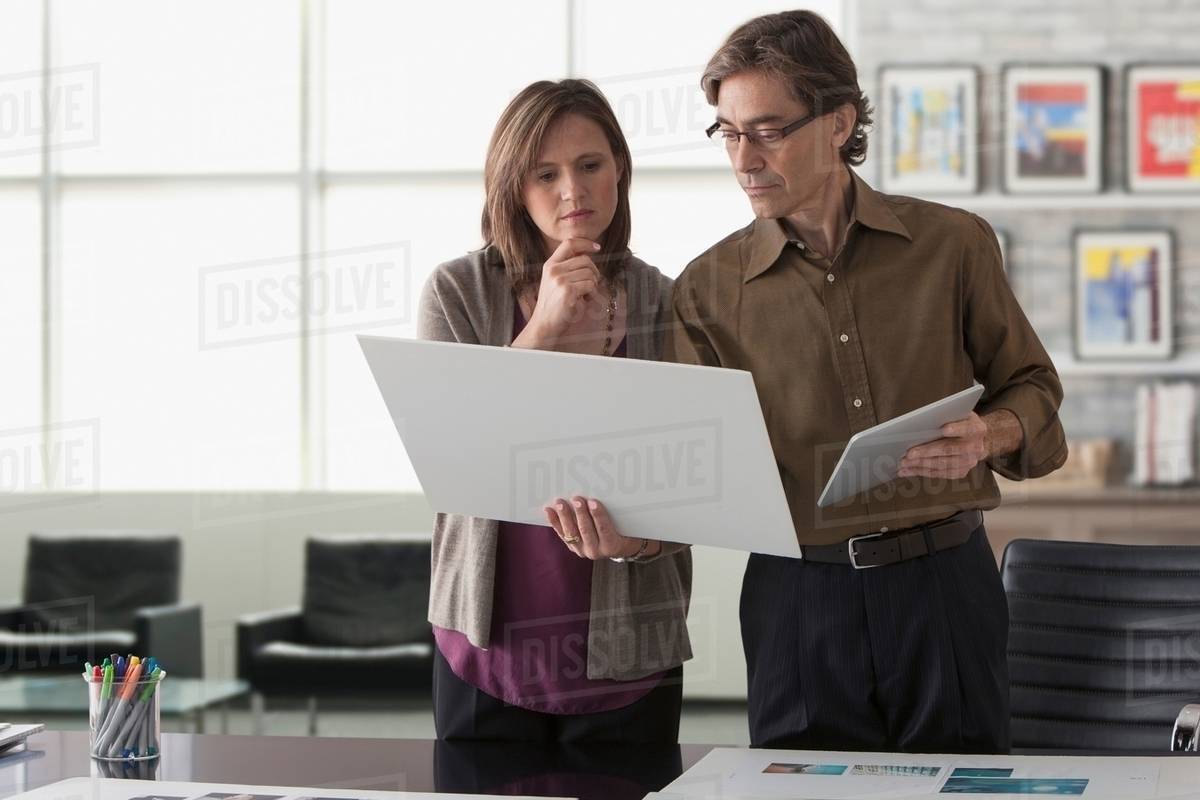 Two people in discussion - Stock Photo - Dissolve