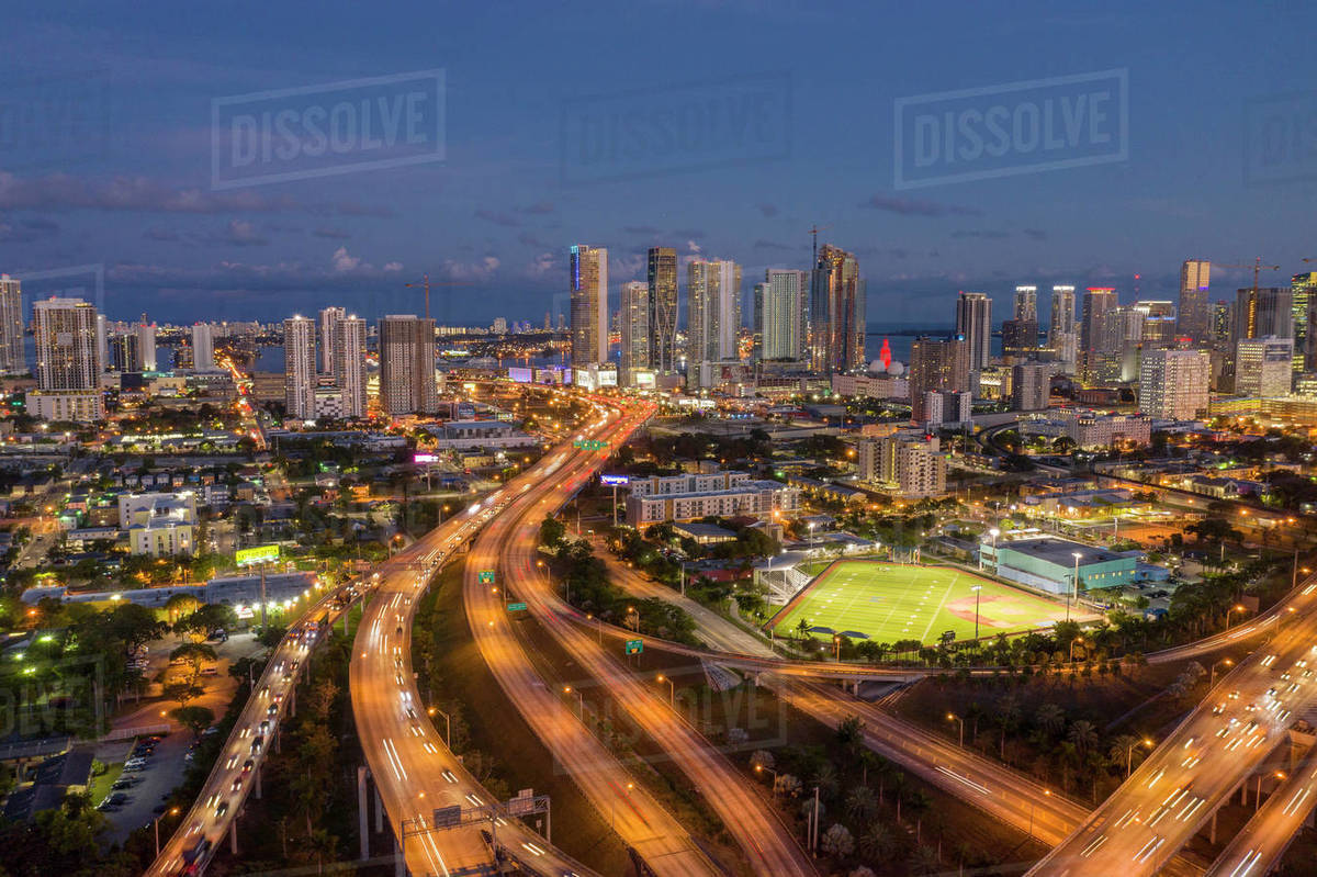 Highways intersections merging with Highway US 1 through downtown Miami ...
