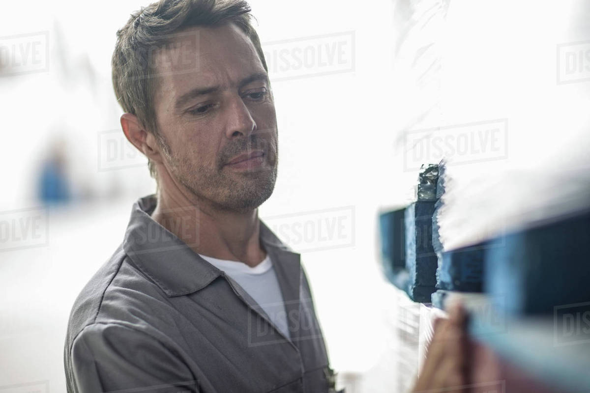 Factory supervisor checking pallet at packaging factory - Royalty-free ...