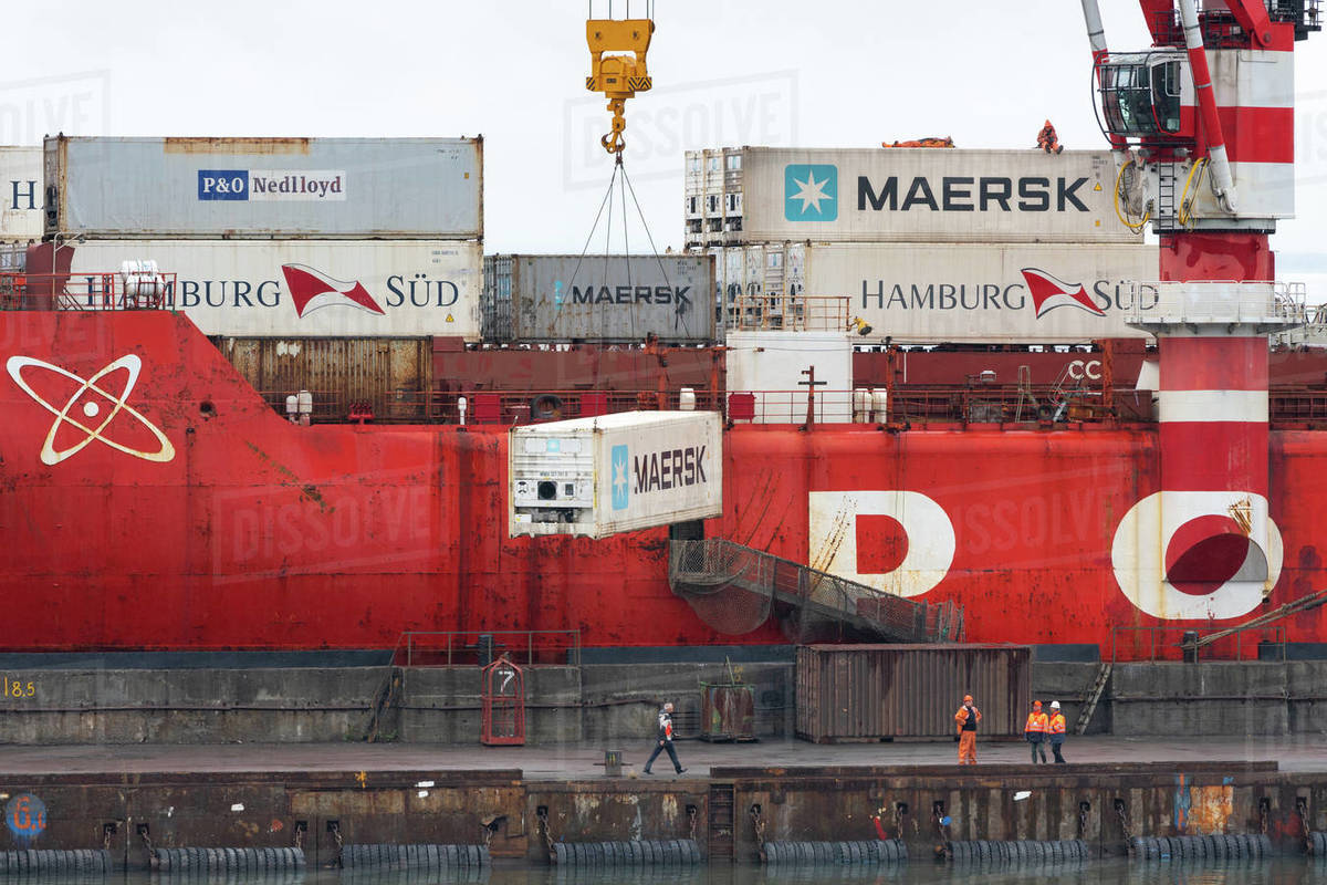 Crane unloaded Russian container ship Sevmorput Rosatomflot - nuclear ...