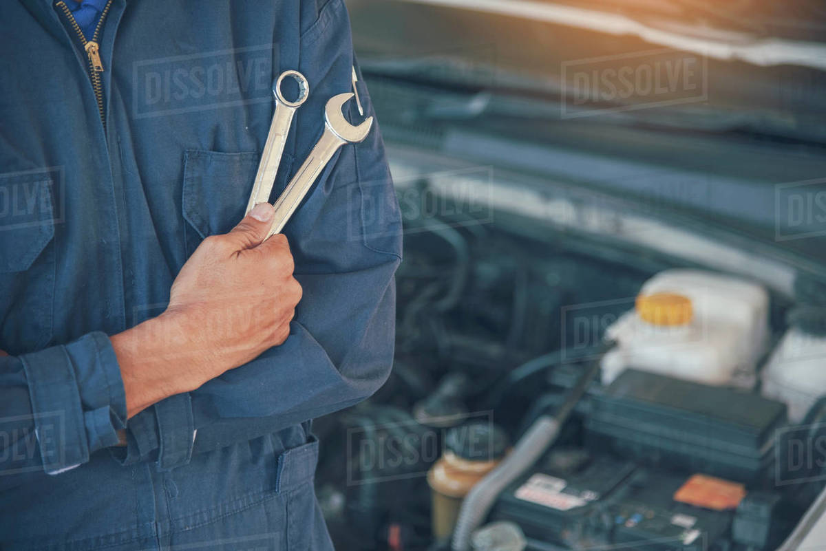 Mechanic car service auto garage in automotive mobile center ...