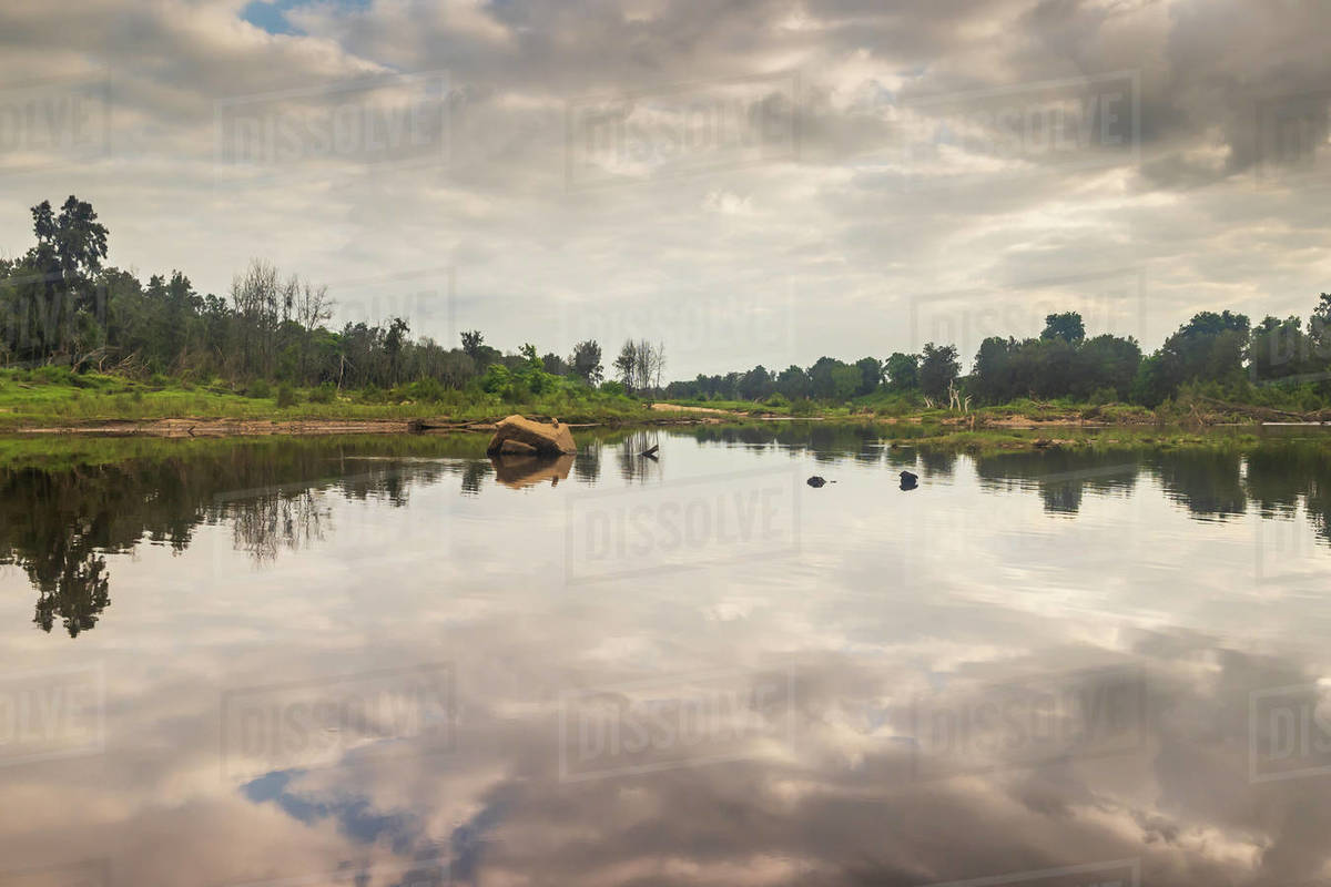 Photograph of flooding in the Grose River in Yarramundi Reserve on a ...