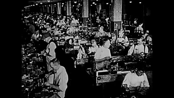 1928 - Families of factory workers enjoy homes and a community garden ...