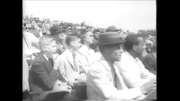 1960 - The Navy Midshipmen play football against the Boston College ...