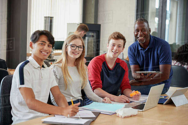 Portrait Of Design Students And Teacher In CAD/3D Printing Lab ...