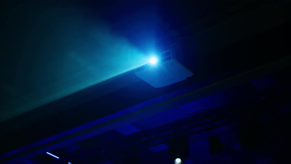 Green Screen - Stock Videos - Dissolve