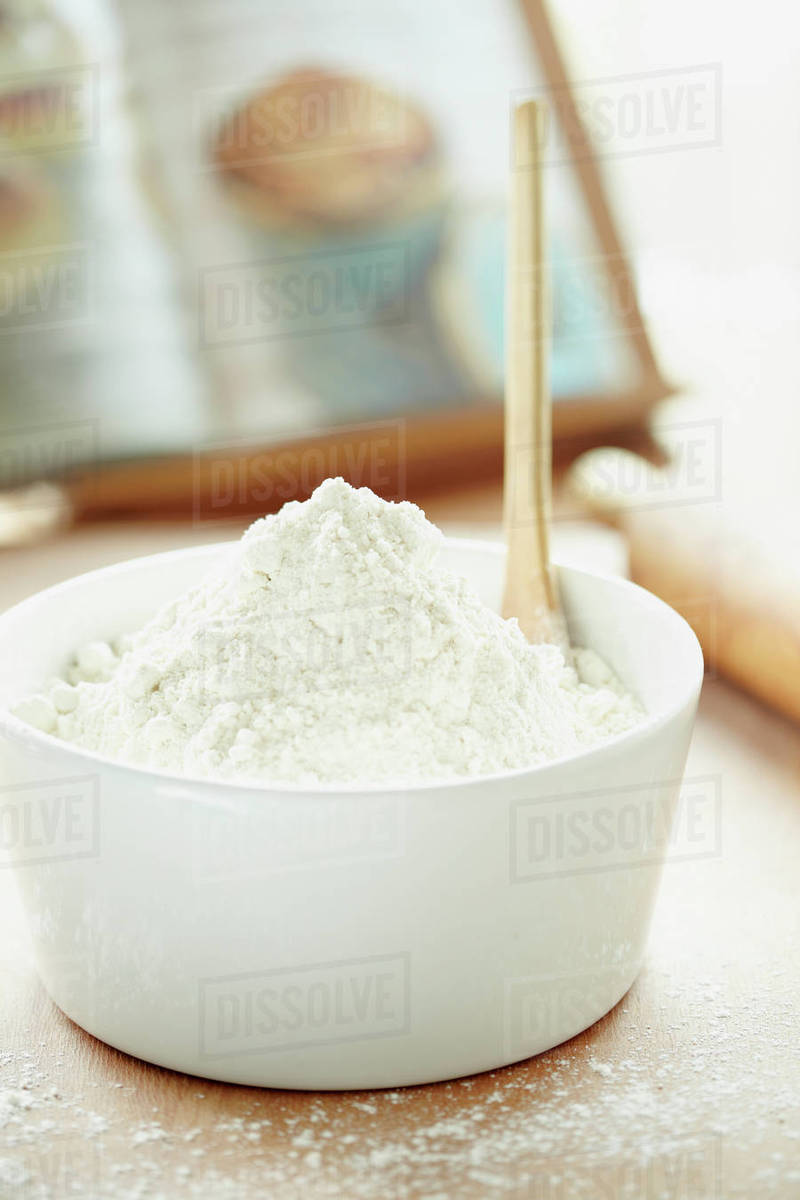 Flour in bowl - Royalty-free Stock Photo | Dissolve