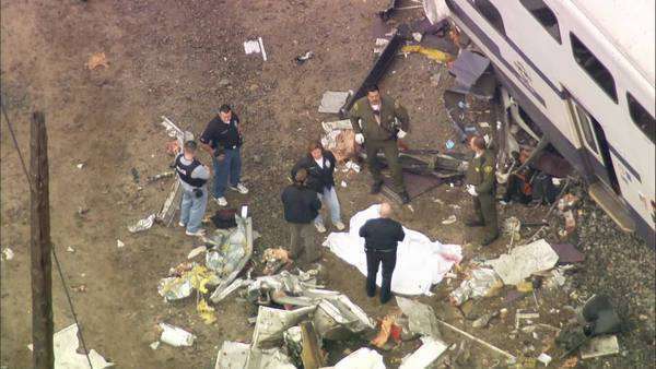 Train Disaster Metrolink . A horrific train accident has occurred in ...