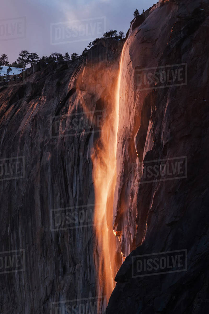 Yosemite Firefall at Horsetail Fall in Yosemite Valley, Yosemite ...