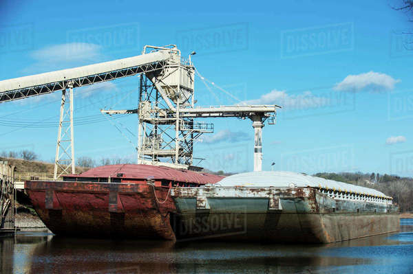 Soybeans Being Loaded Onto A Barge For Transport Down The Mississippi ...