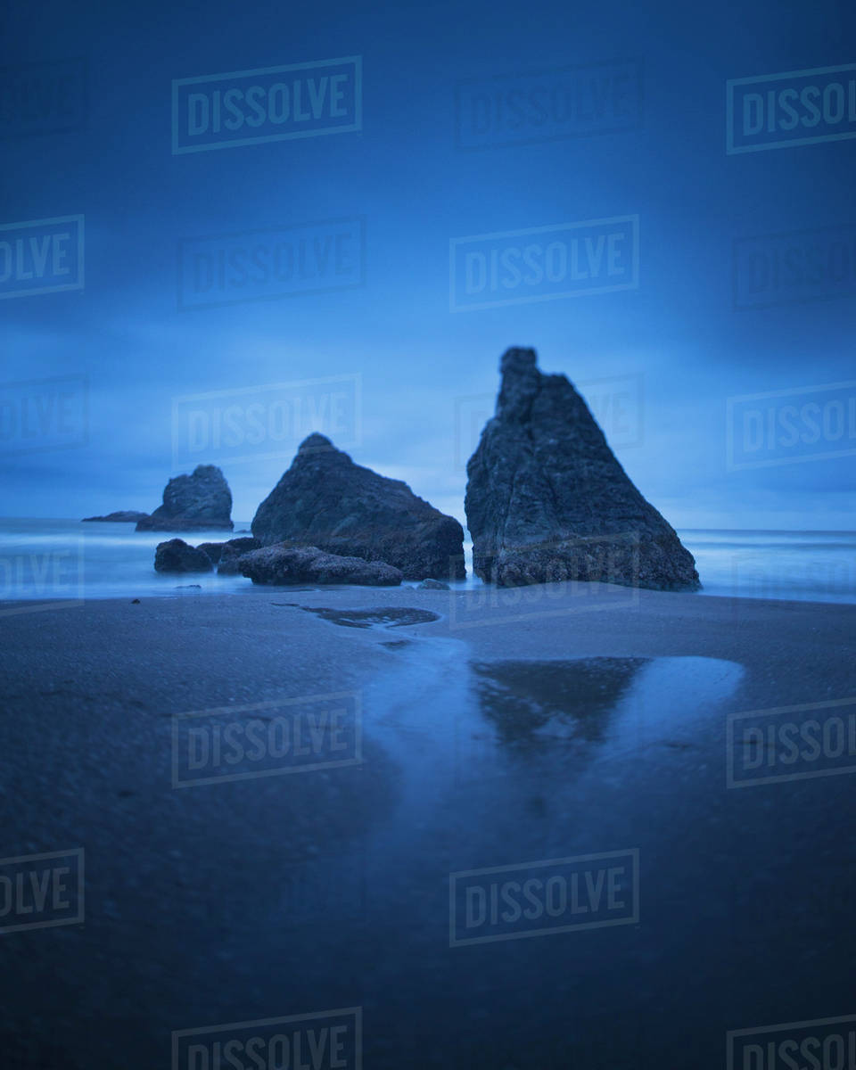 Rock Formations Along The Coast Of The Pacific Ocean; Bandon, Oregon ...