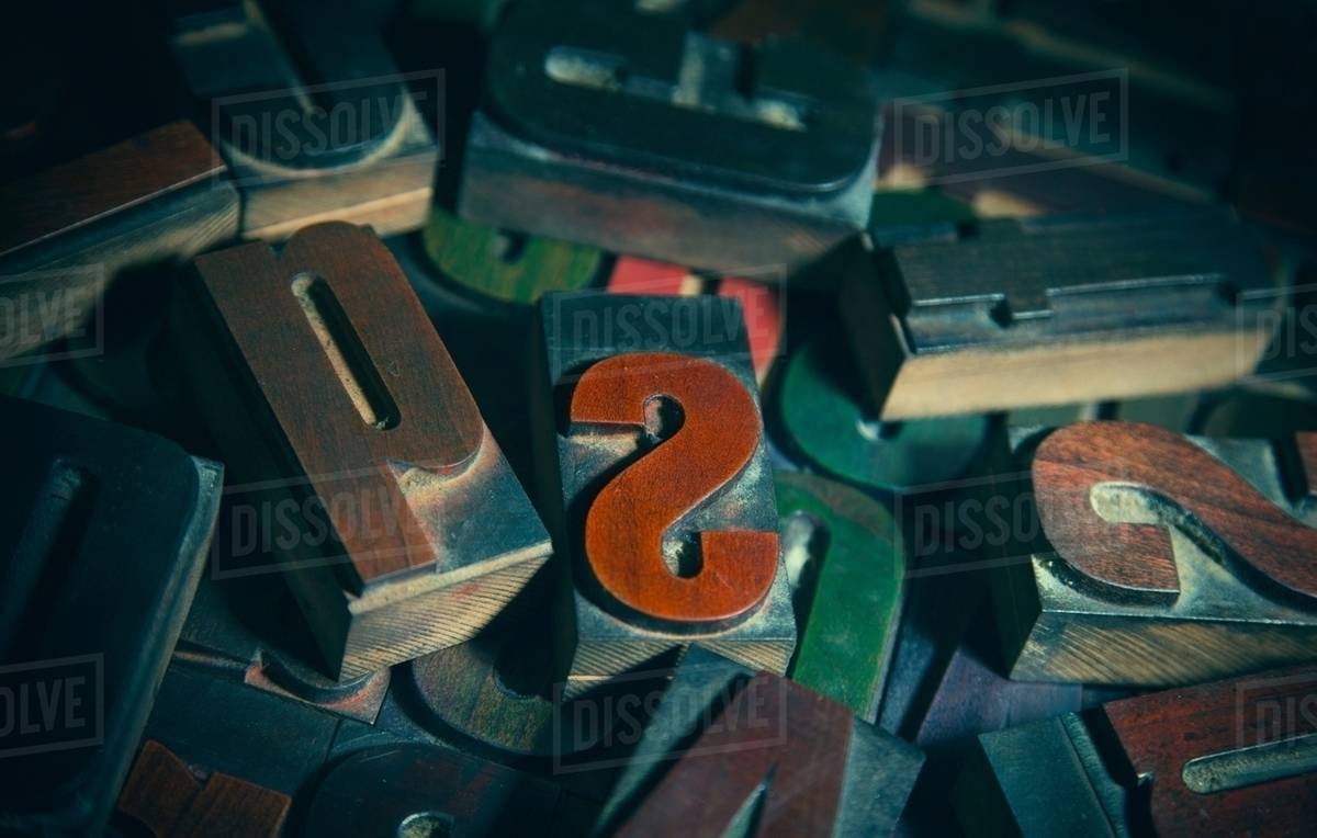 Pile of letterpress letters, close-up - Stock Photo - Dissolve