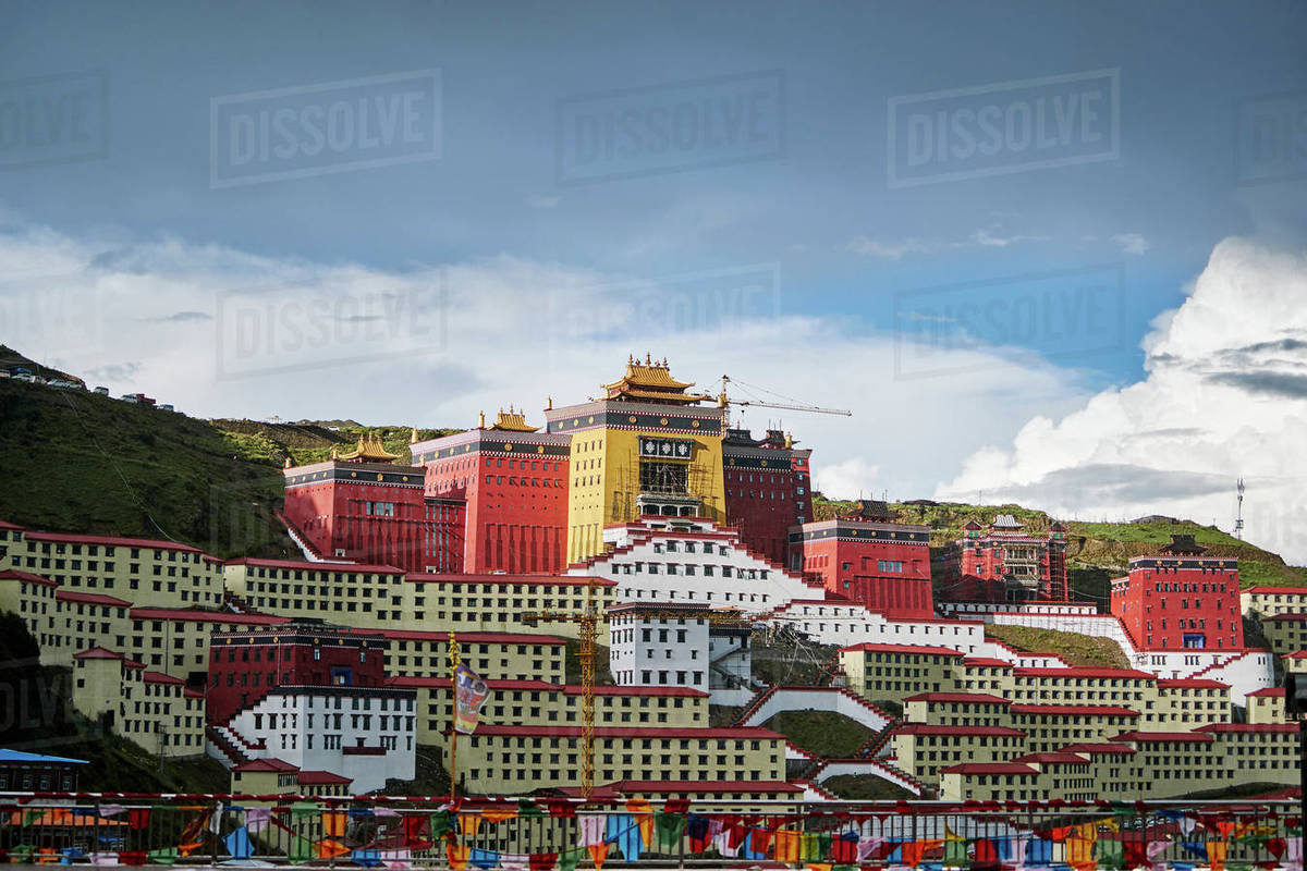 Katok Monastery and building development on hillside, Baiyu, Sichuan ...