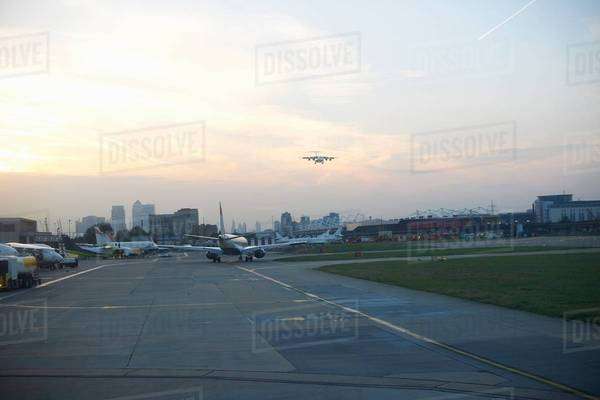 Elevated view of airport runway and aircraft, London, UK - Royalty-free ...